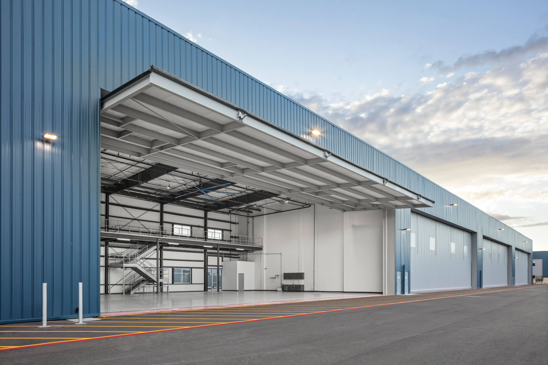 Falcon Field Hangars - Image Building Systems